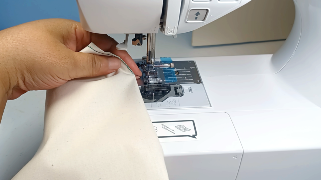 How To Sew A Dart In 4 Easy Steps - Katrina Kay Creations